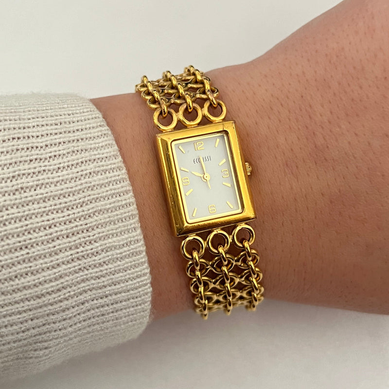 💛 Gold Rectangular Face Watch – Dainty Dials