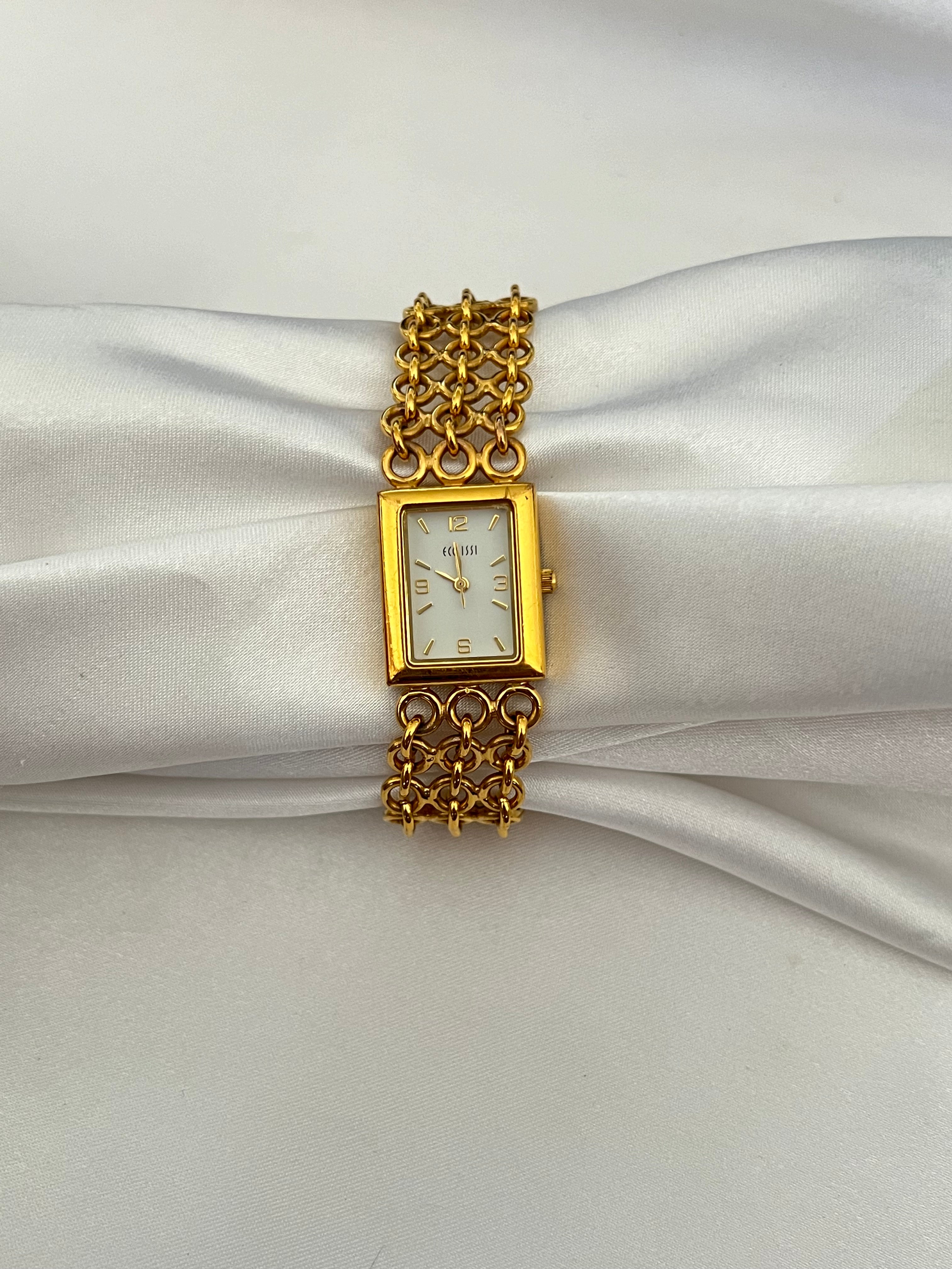 💛 Gold Rectangular Face Watch – Dainty Dials