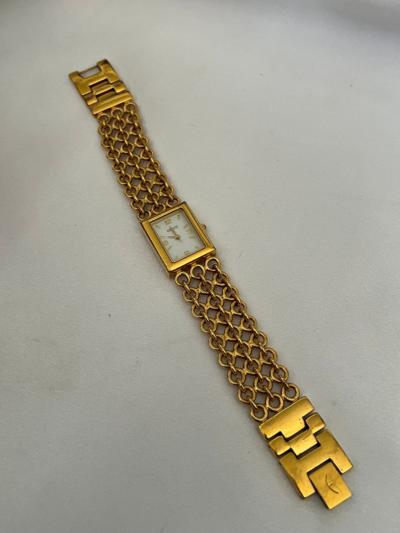 💛 Gold Rectangular Face Watch – Dainty Dials